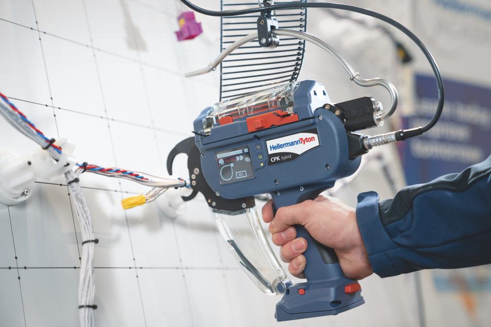 HellermannTyton launches new AT2000 CPK Hybrid cable bundling tool