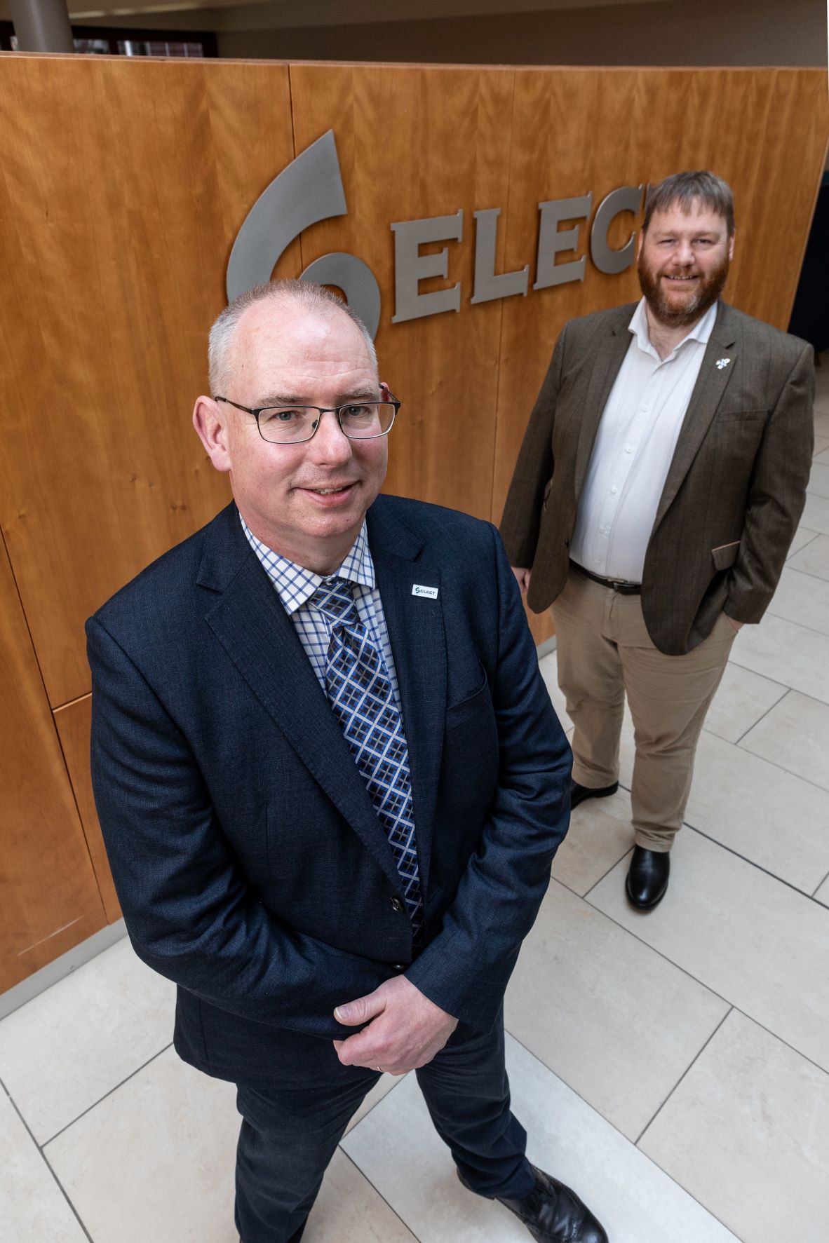 MP Owen Thompson visits SELECT HQ and offers his support for regulation