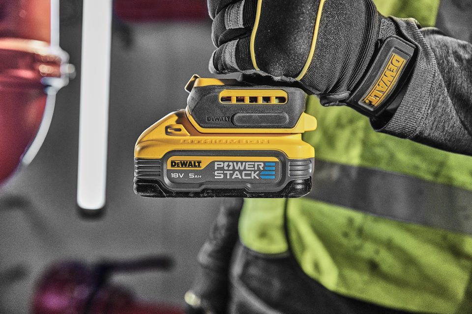 DEWALT introduces POWERSTACK 18V 5Ah battery